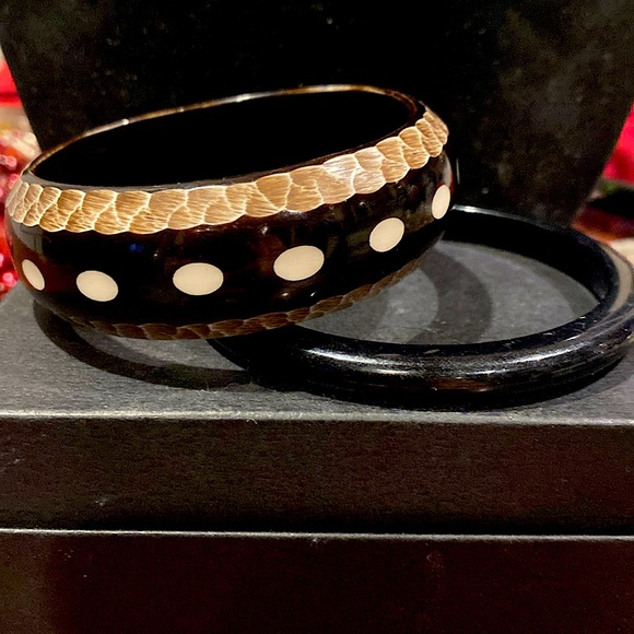 Vintage | Jewelry | Lucite Polka Dot Bangle And Black Acrylic Bangle ...